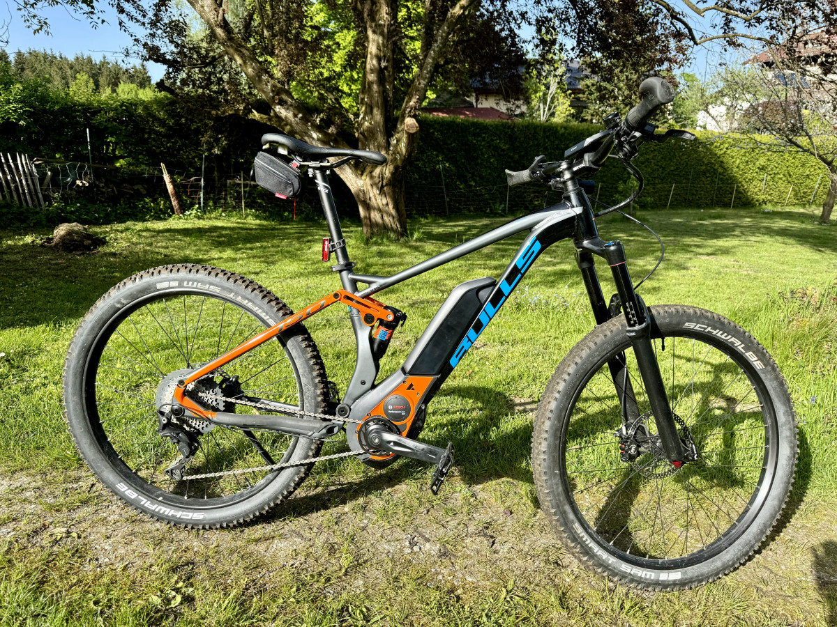 BULLS EBike/EMTB E-Bike/E-MTB Fully Six 50+ auf bikeboerse.com