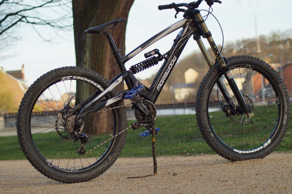 Morewood Izimu 2015 Downhill, Gravity auf bikeboerse.com