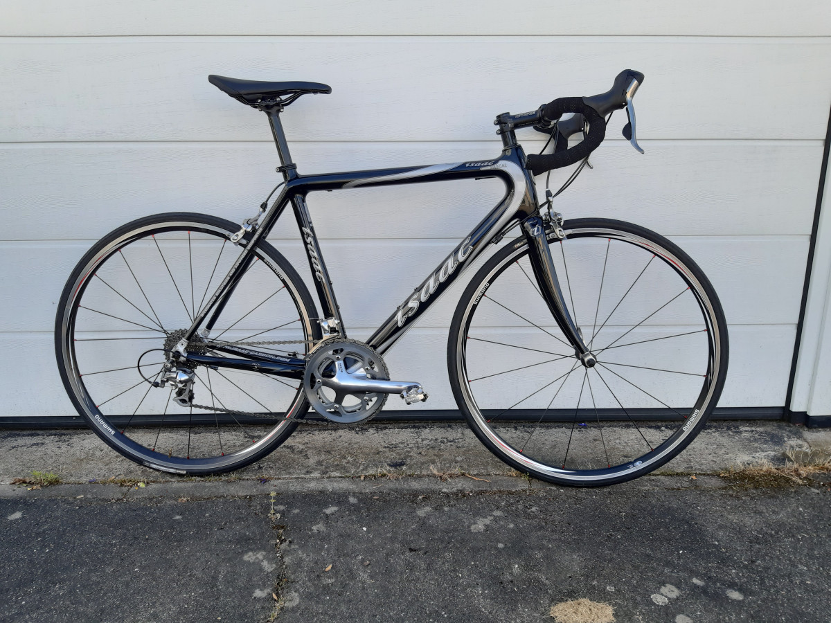 Isaac Pascal Carbon RH 45 Shimano 105 auf bikeboerse.com